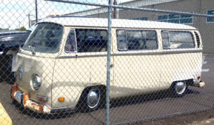 Volkswagen bus lowering kit by Wagenswest , for 1968-79 buses